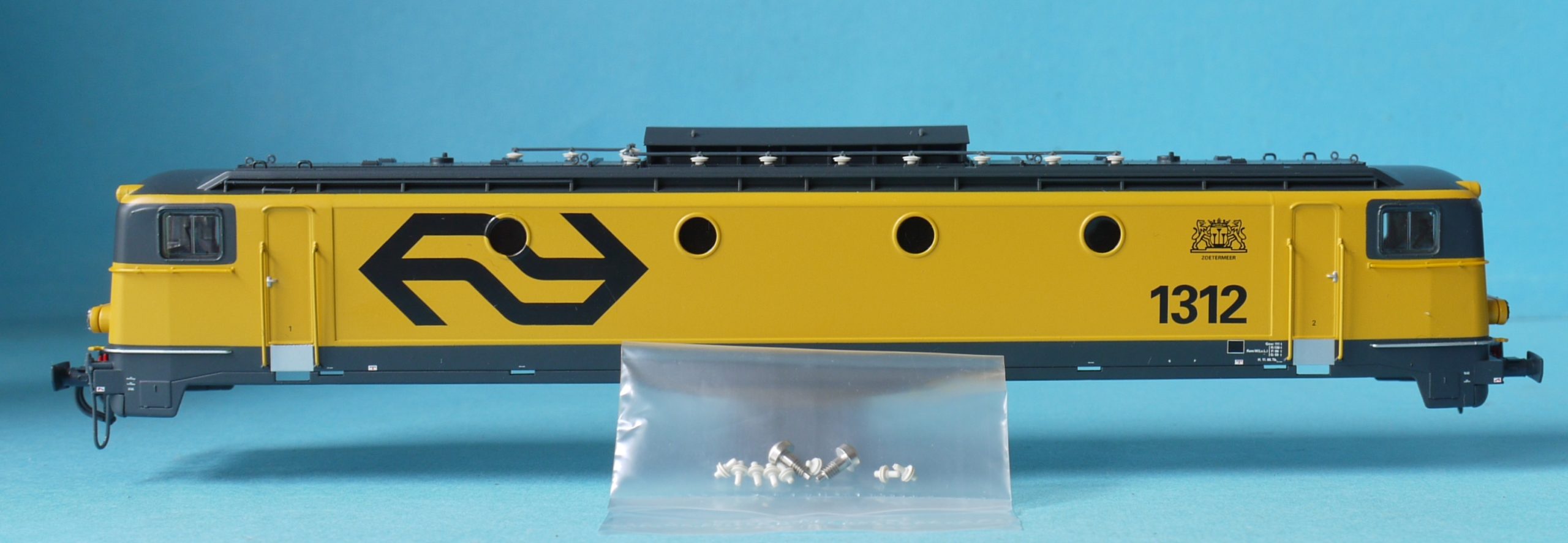 HR2251/08 Hornby Rivarossi Bodyshell for Electric Loco CoCo 1312 NS ...